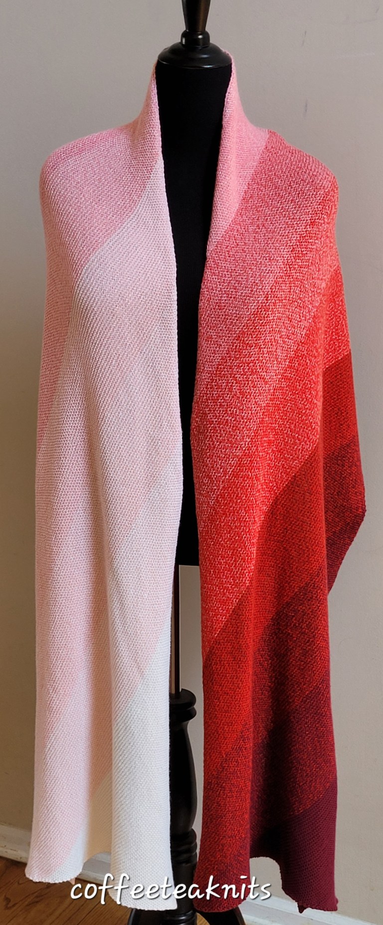 The Nostalgic Wrap Pattern | Coffee Tea Knits